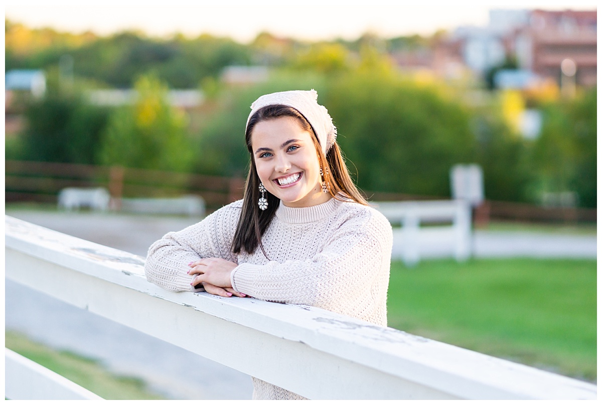 Audrey | A Fall Senior Session at Stephens College Equestrian Center ...