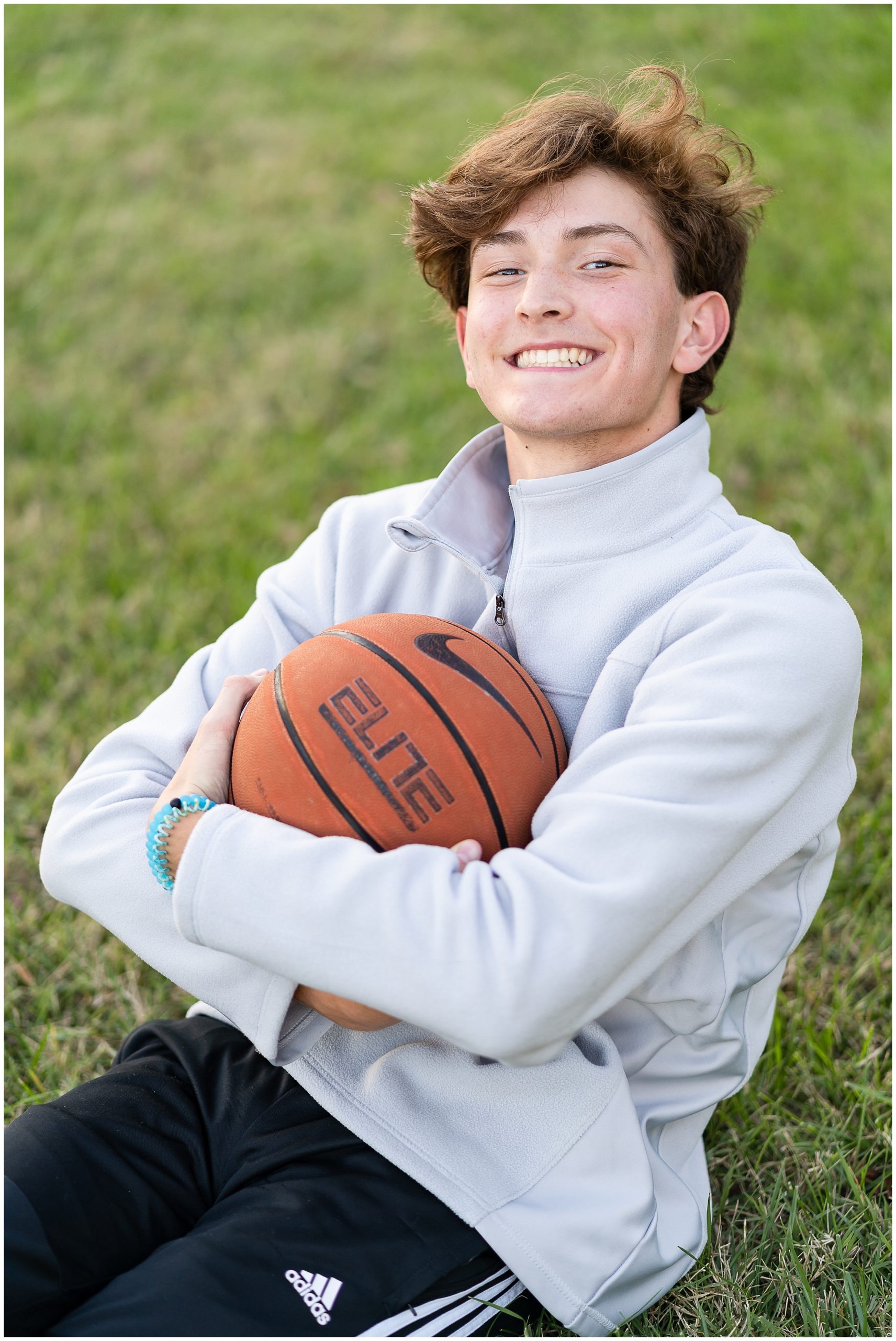 Logan Sumner | Stephens Lake Park Senior Session | Hannah Carr ...