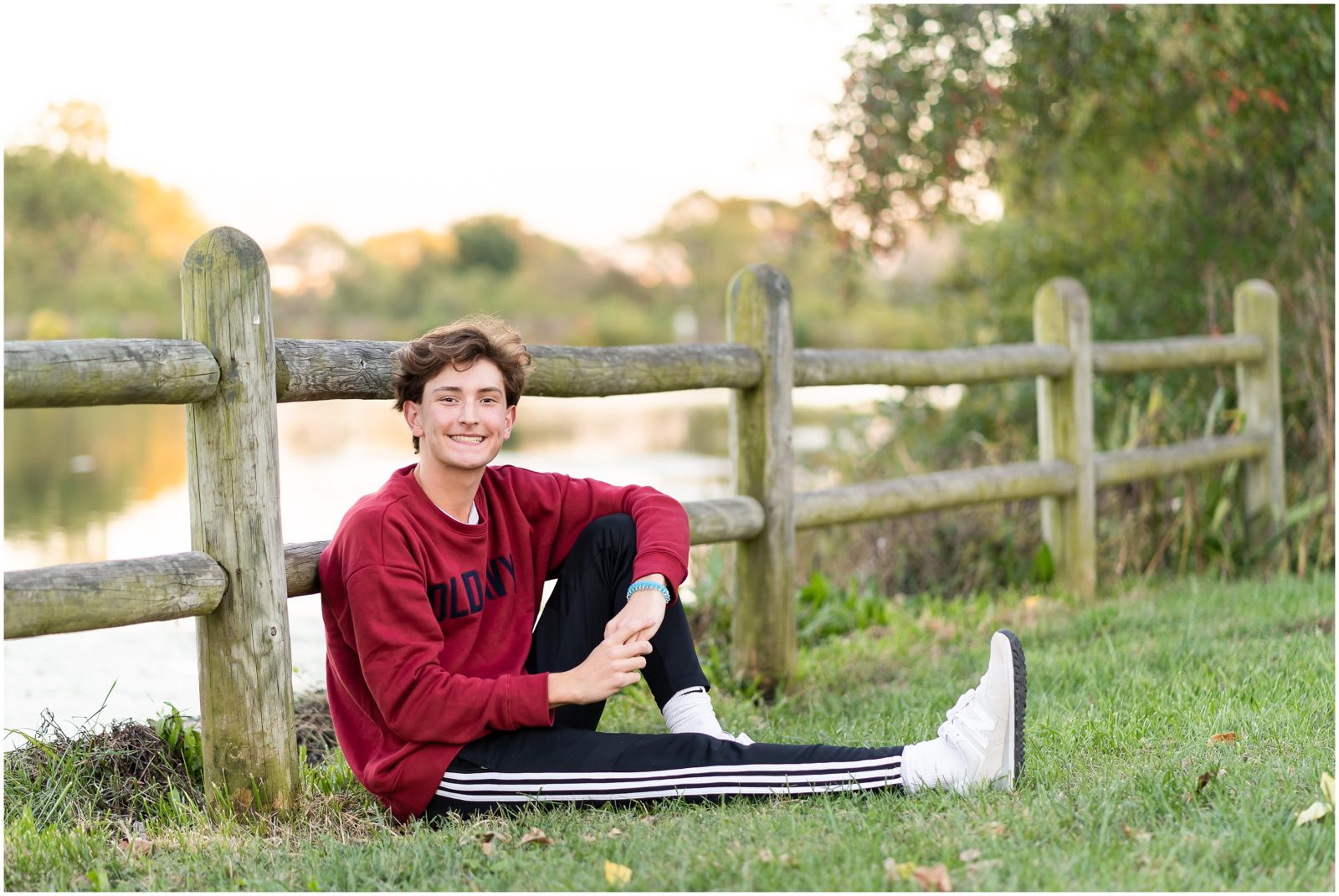 Logan Sumner | Stephens Lake Park Senior Session | Hannah Carr ...